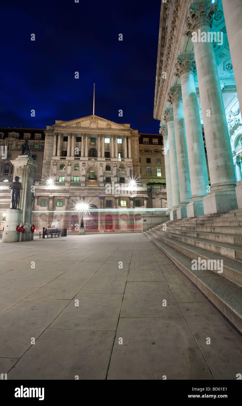 London bank architecture hi-res stock photography and images - Alamy