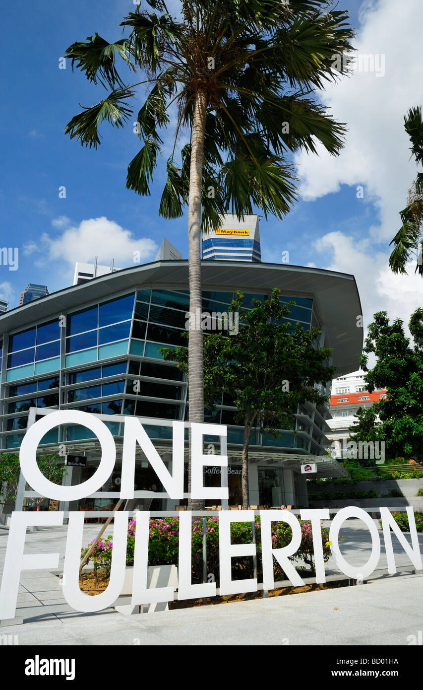 One Fullerton on the Esplanade, Singapore SIN Stock Photo - Alamy