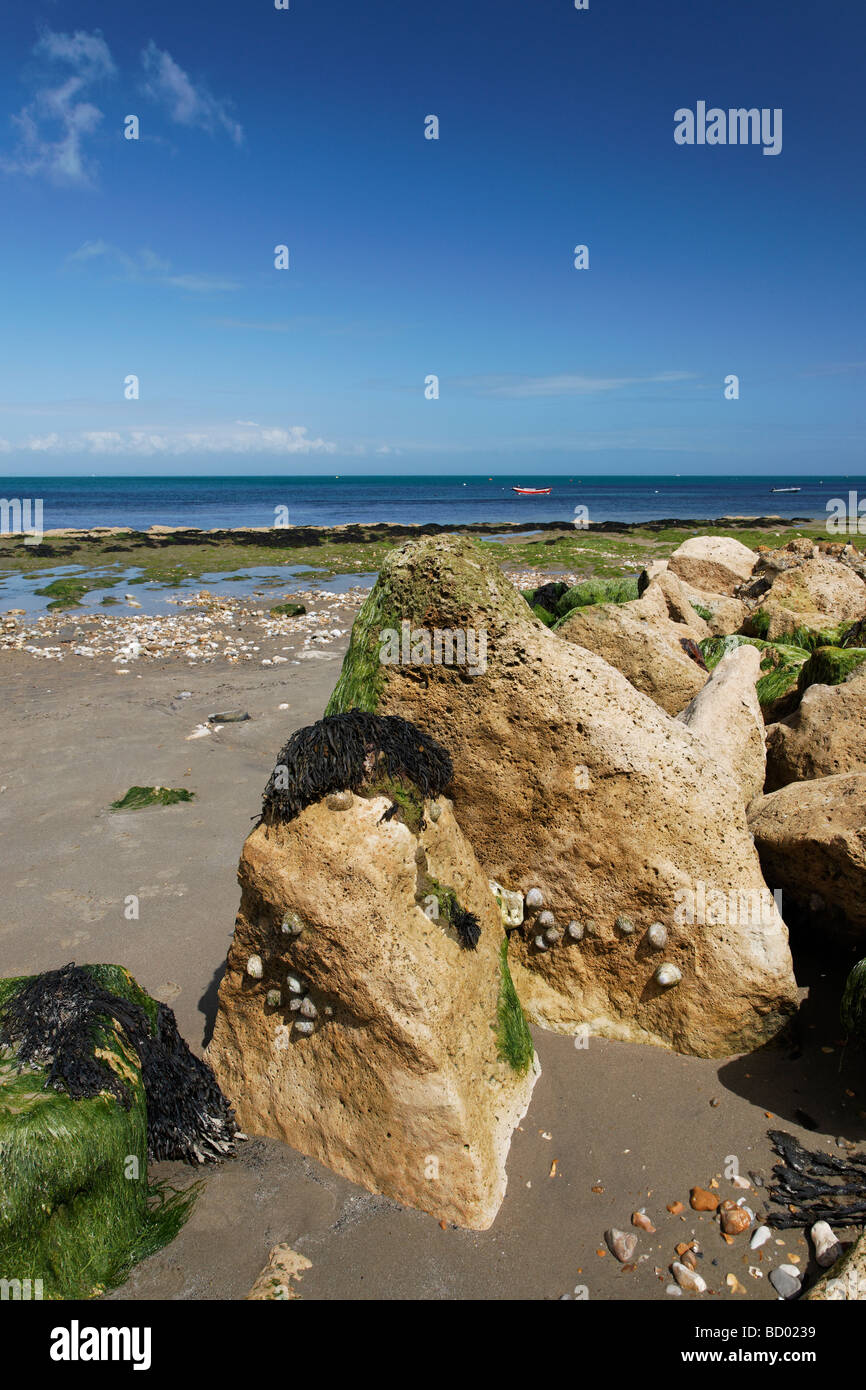 Beach seaside bembridge shore coast hi-res stock photography and images ...