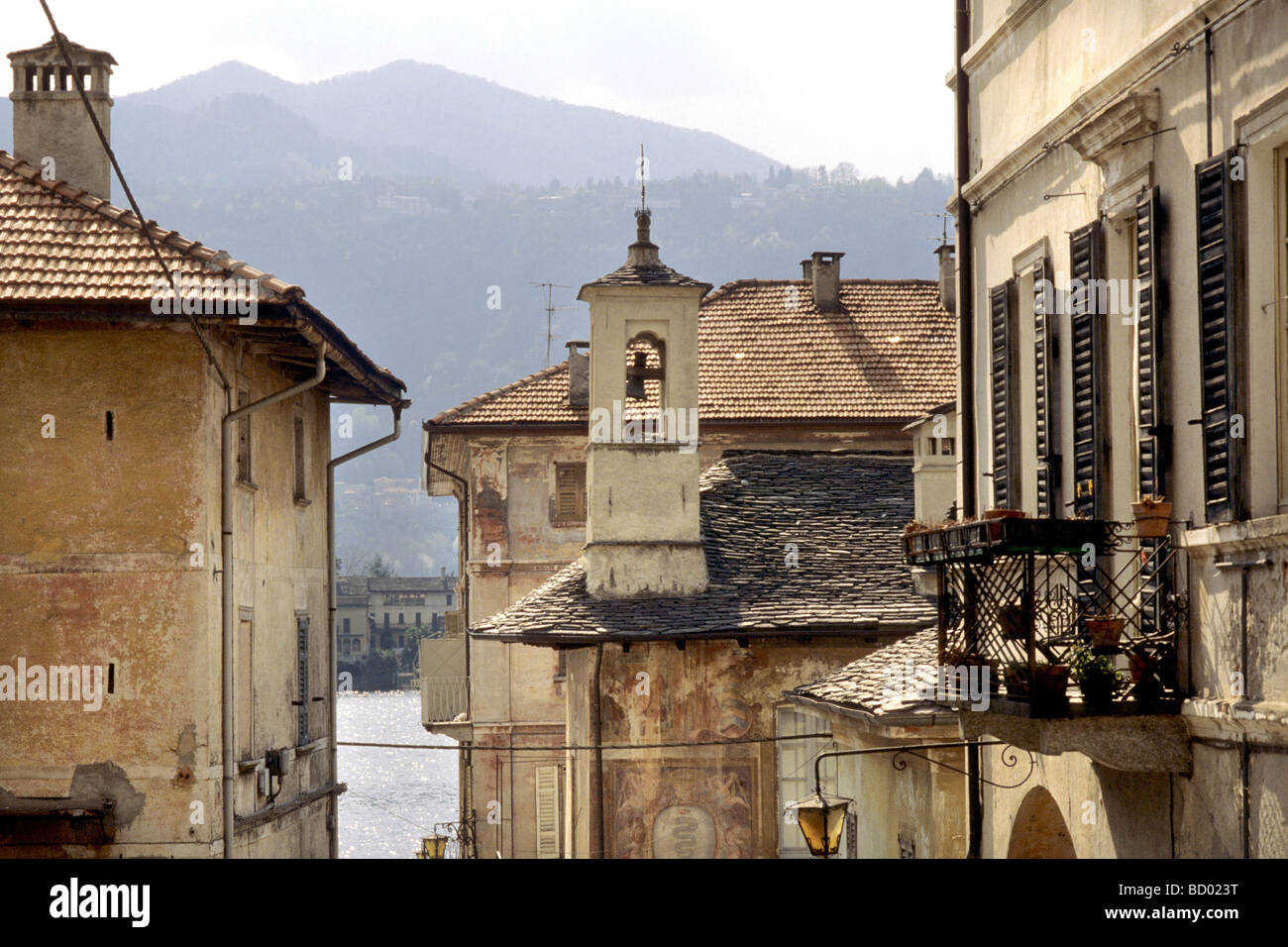Historic centre of Orta Italy Stock Photo - Alamy