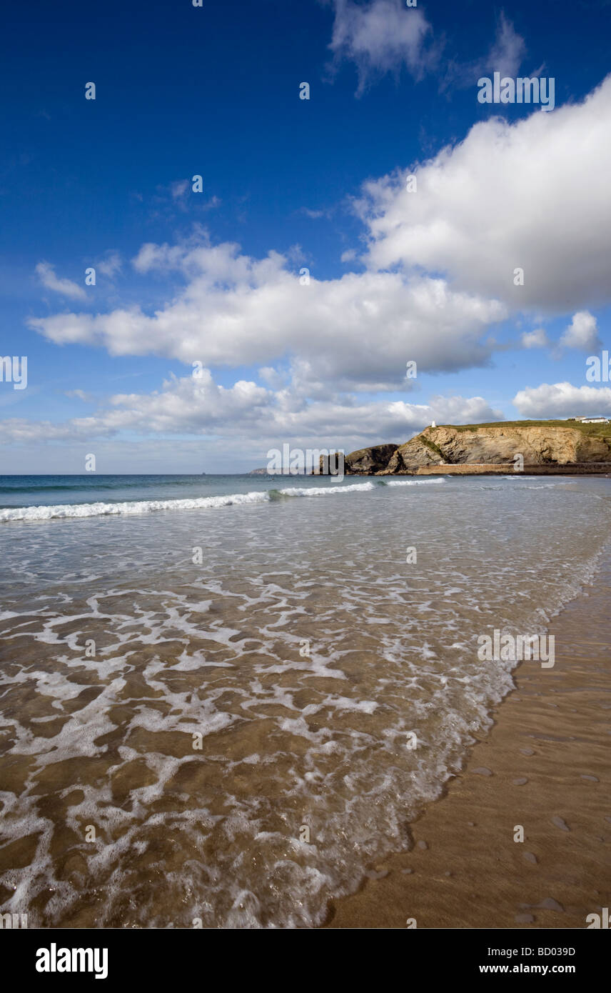 Surf portreath beach cornwall hi-res stock photography and images - Alamy