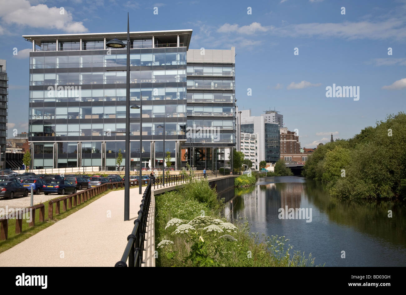 Leeds waterfront hi-res stock photography and images - Alamy