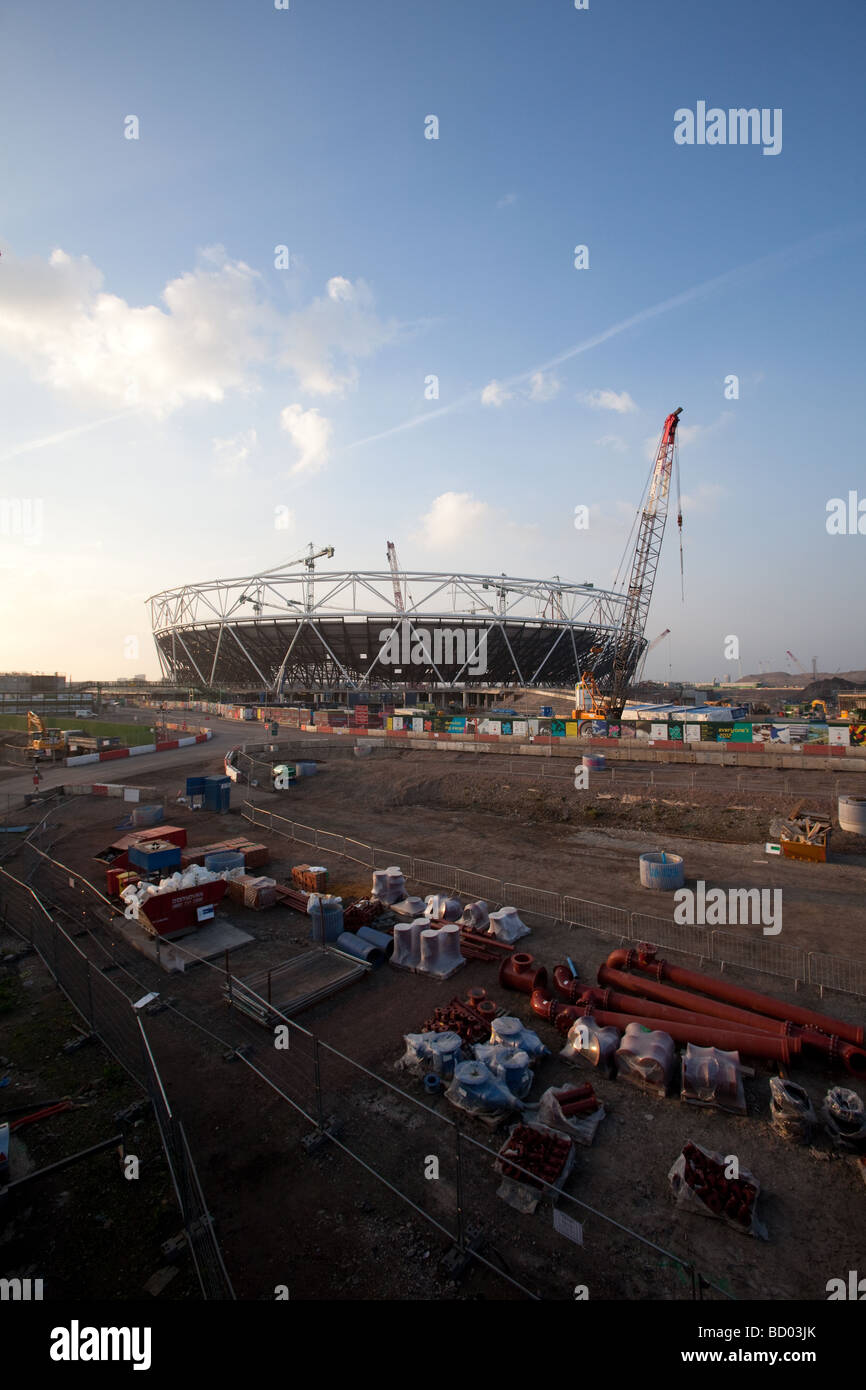Construction of the olympic stadium hi-res stock photography and images ...