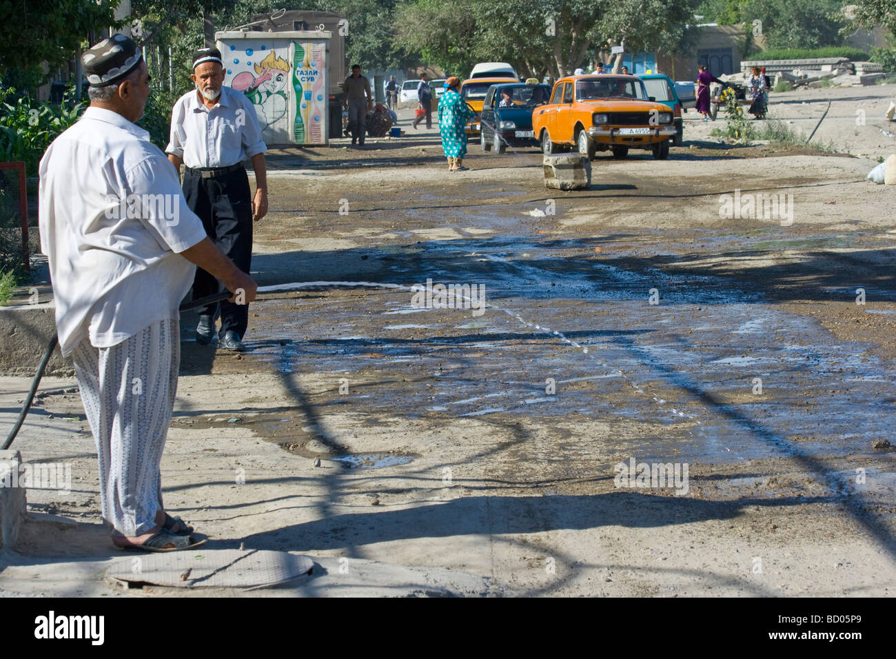 Keeping dust down hi-res stock photography and images - Alamy