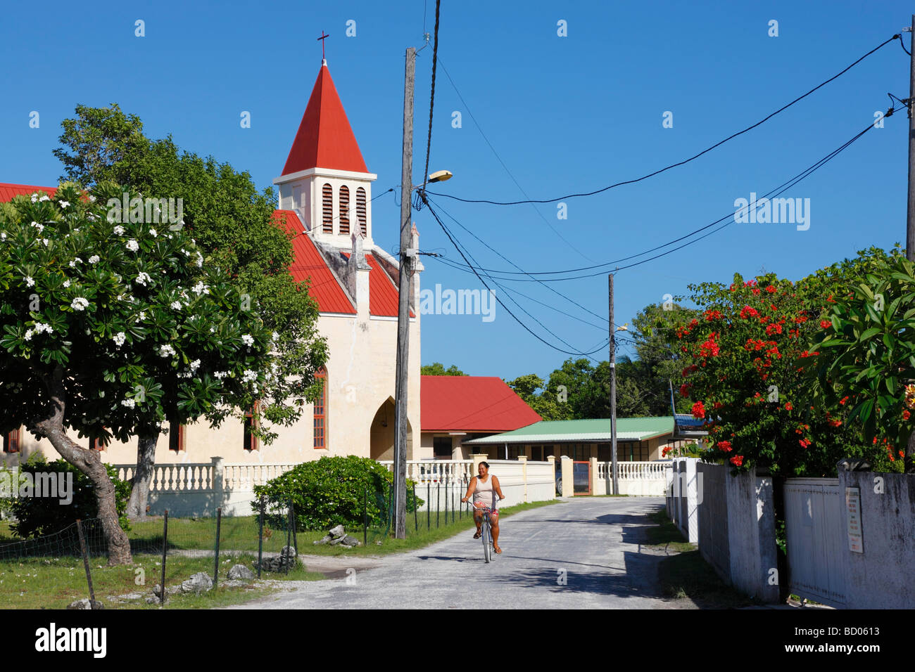 Avatoru streets, Rangiroa, Tuamotu Archipelago, French Polynesia Stock ...