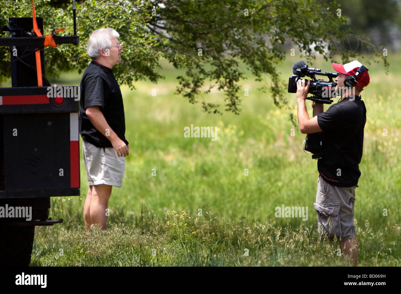 Discovery channel hi-res stock photography and images - Alamy