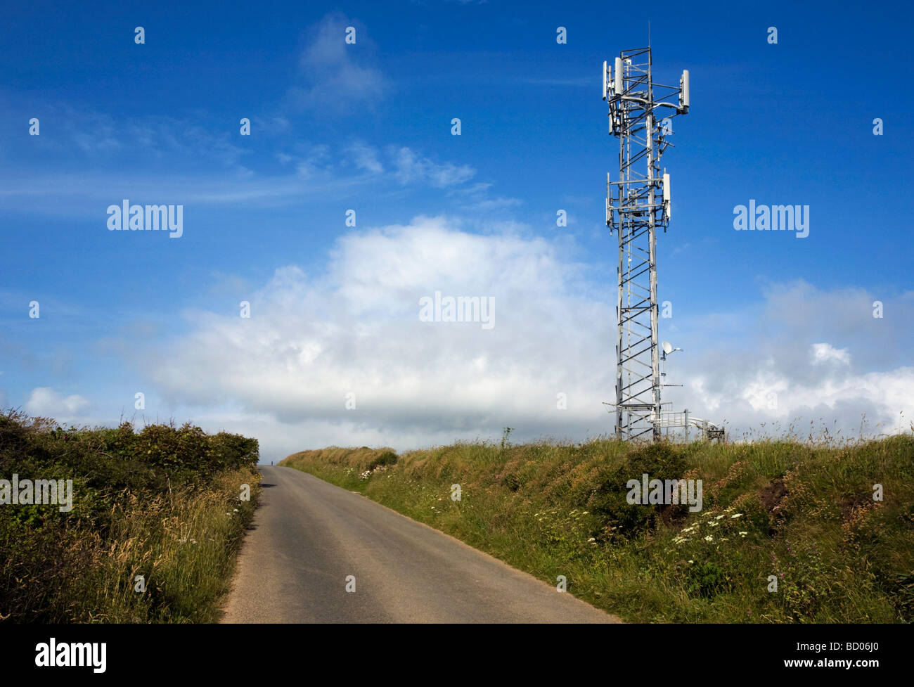 Mobile Phone Mast Countryside Uk High Resolution Stock Photography and ...