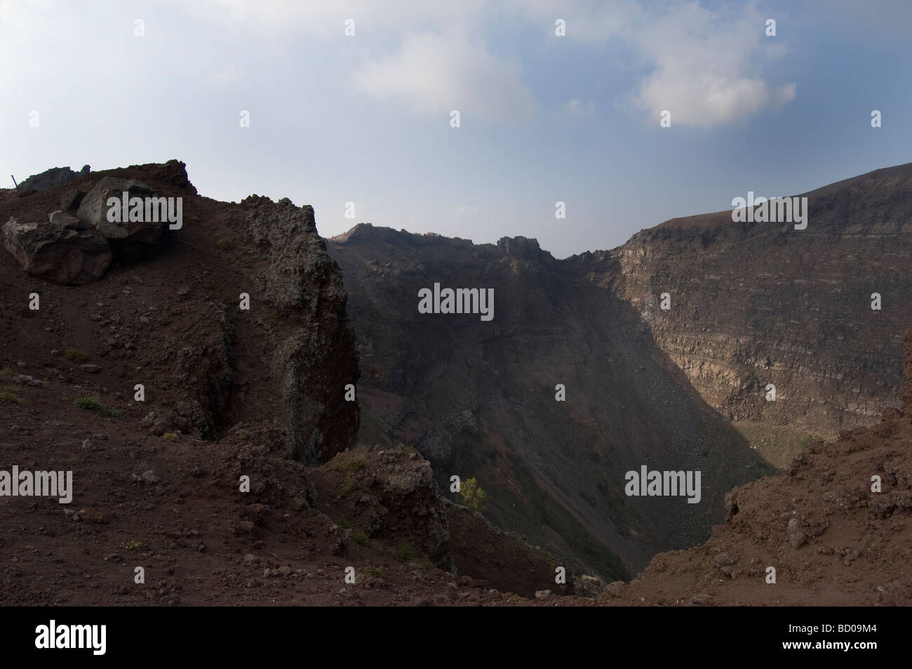 The crater at Mount Vesuvius, Naples, Italy Stock Photo - Alamy