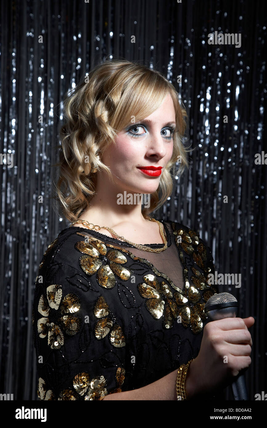 Diva female pose hi-res stock photography and images - Alamy