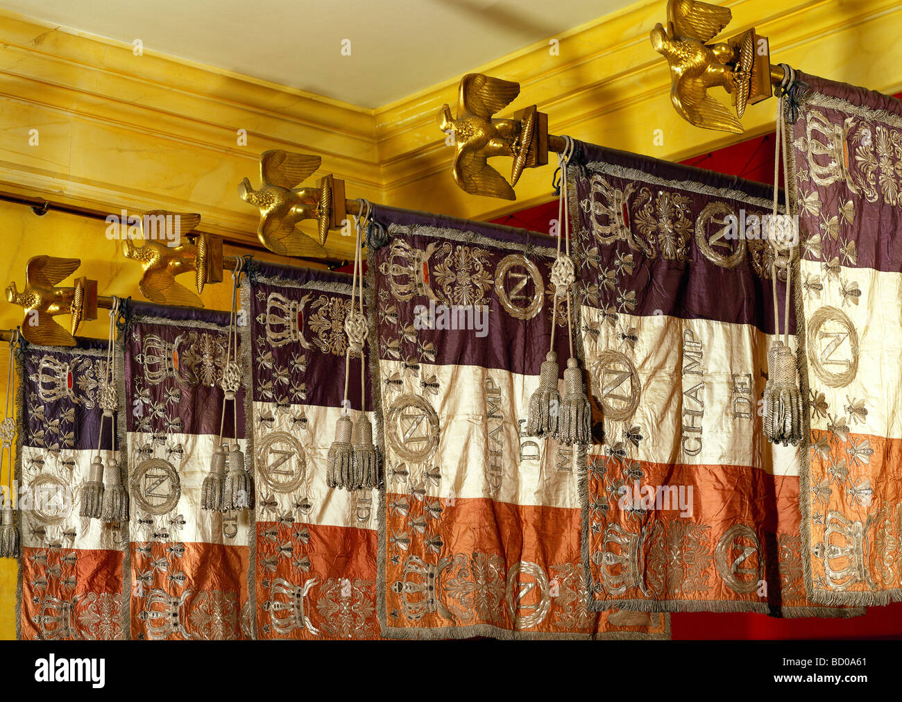 French and english flags hi-res stock photography and images - Alamy