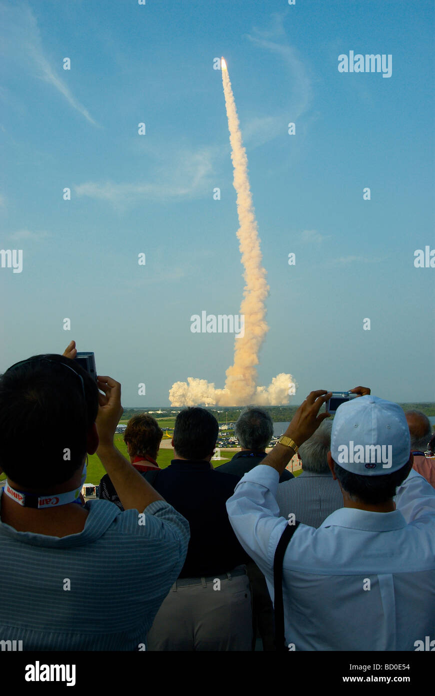 Spectators watching launch of space shuttle mission STS 118, Kennedy ...