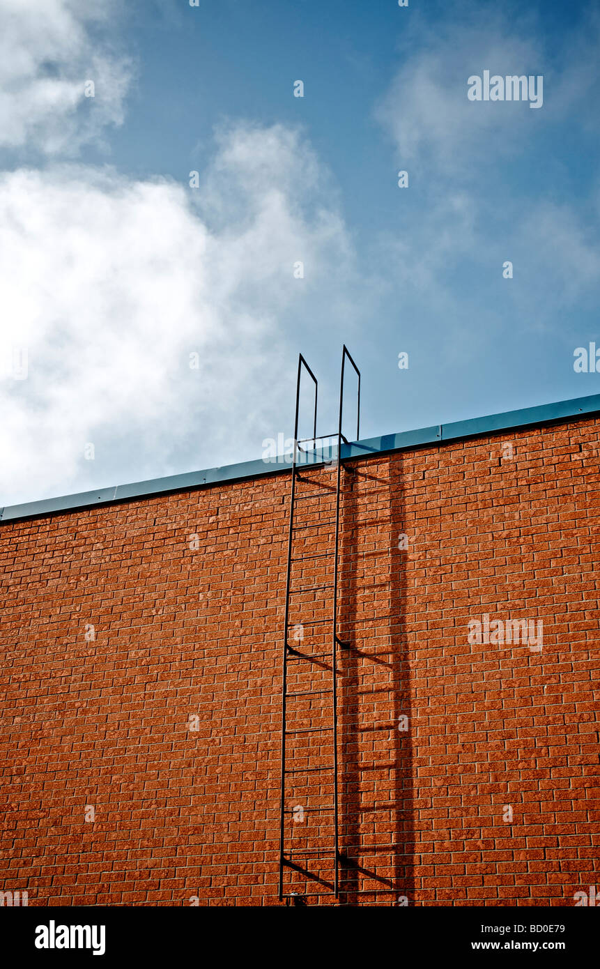 Ladder on the side of a building hi-res stock photography and images ...
