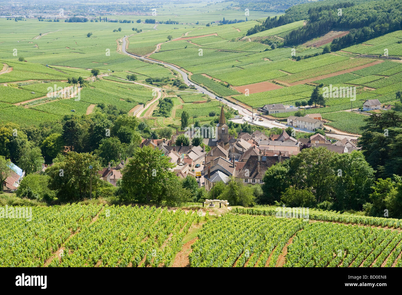 Pernand vergelesses village hi-res stock photography and images - Alamy