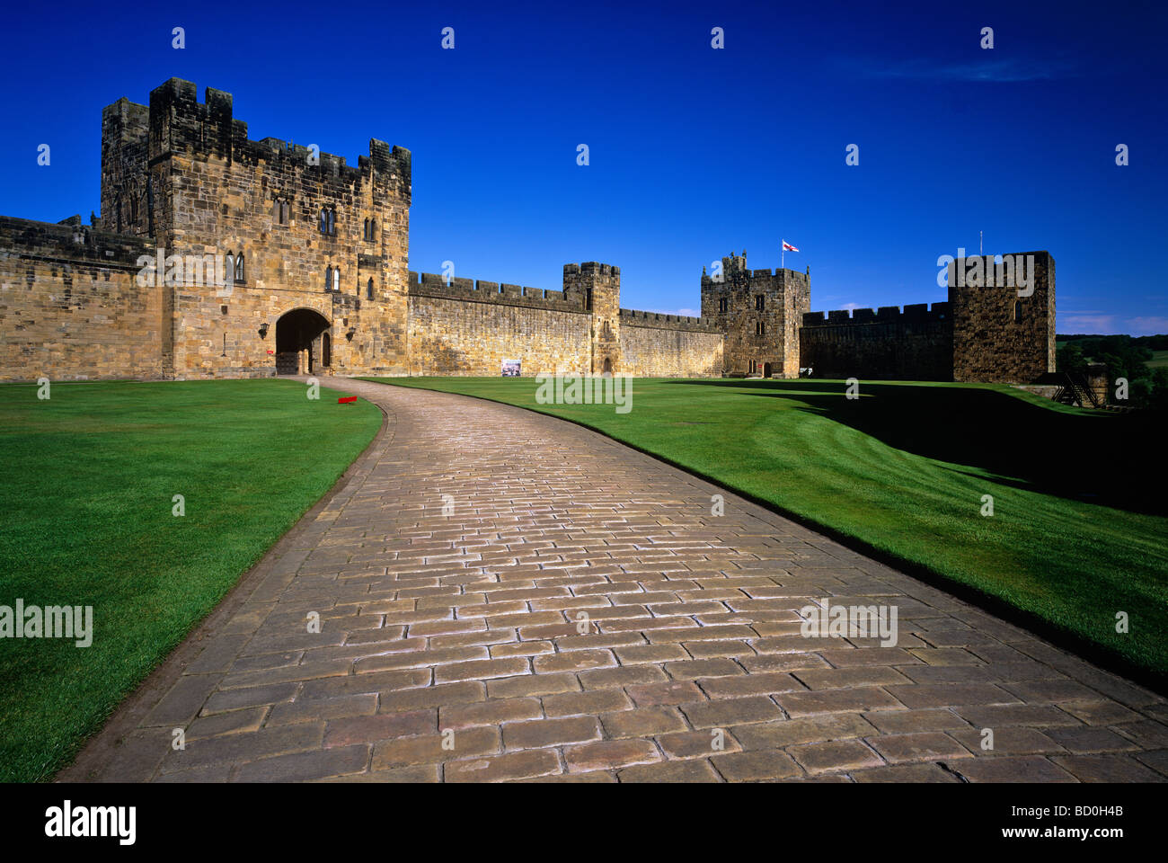 Alnwick Castle, Alnwick, Northumberland Stock Photo - Alamy