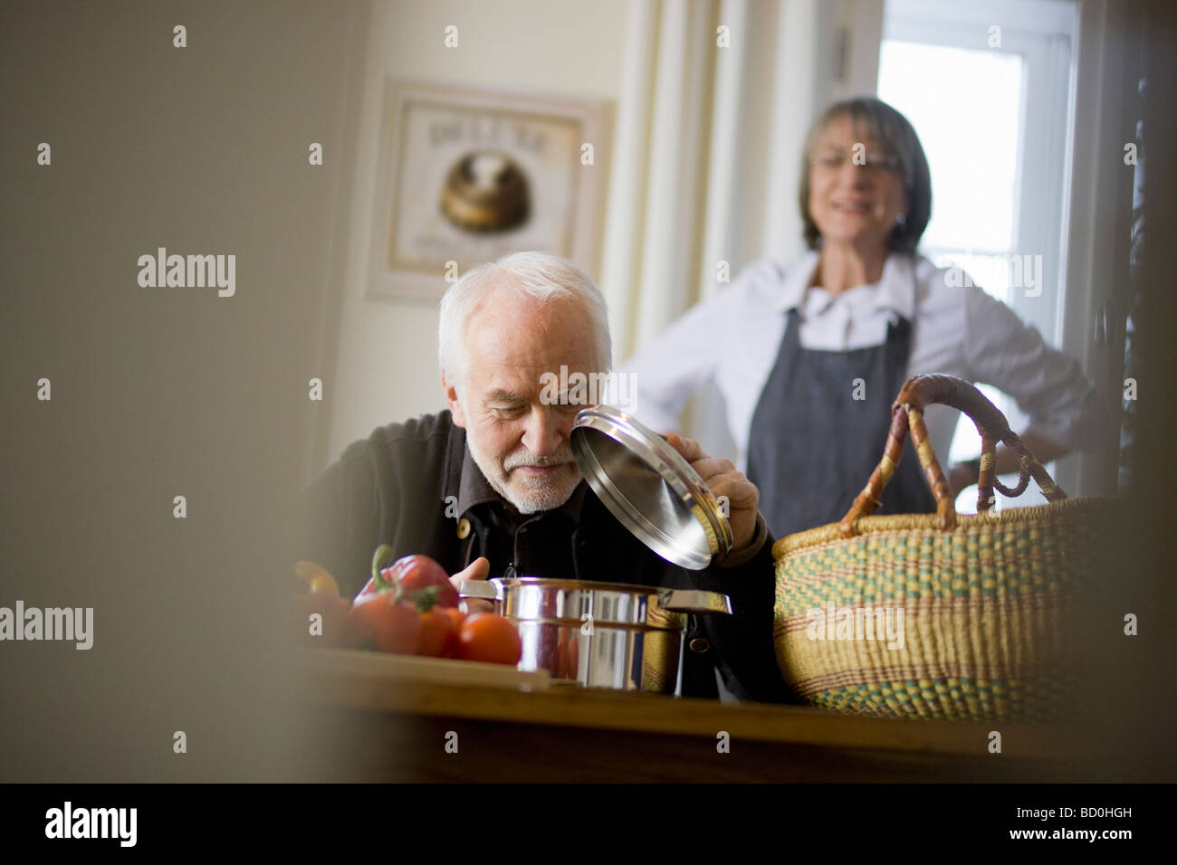 old couple cooking Stock Photo - Alamy
