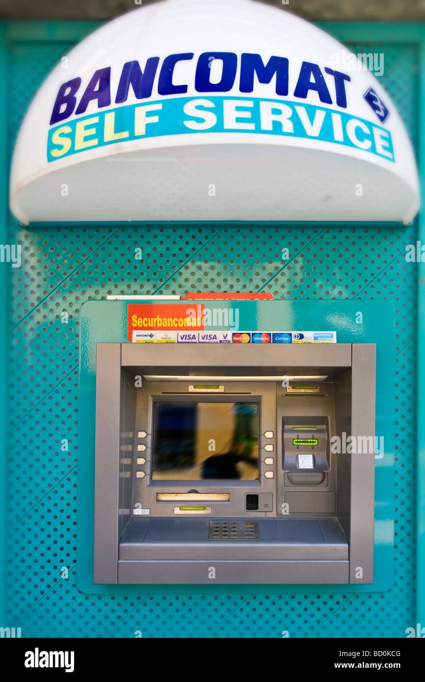 Bancomat hi-res stock photography and images - Alamy