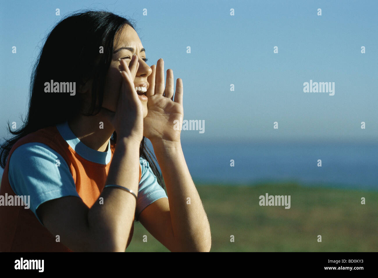 Shout for help hi-res stock photography and images - Alamy