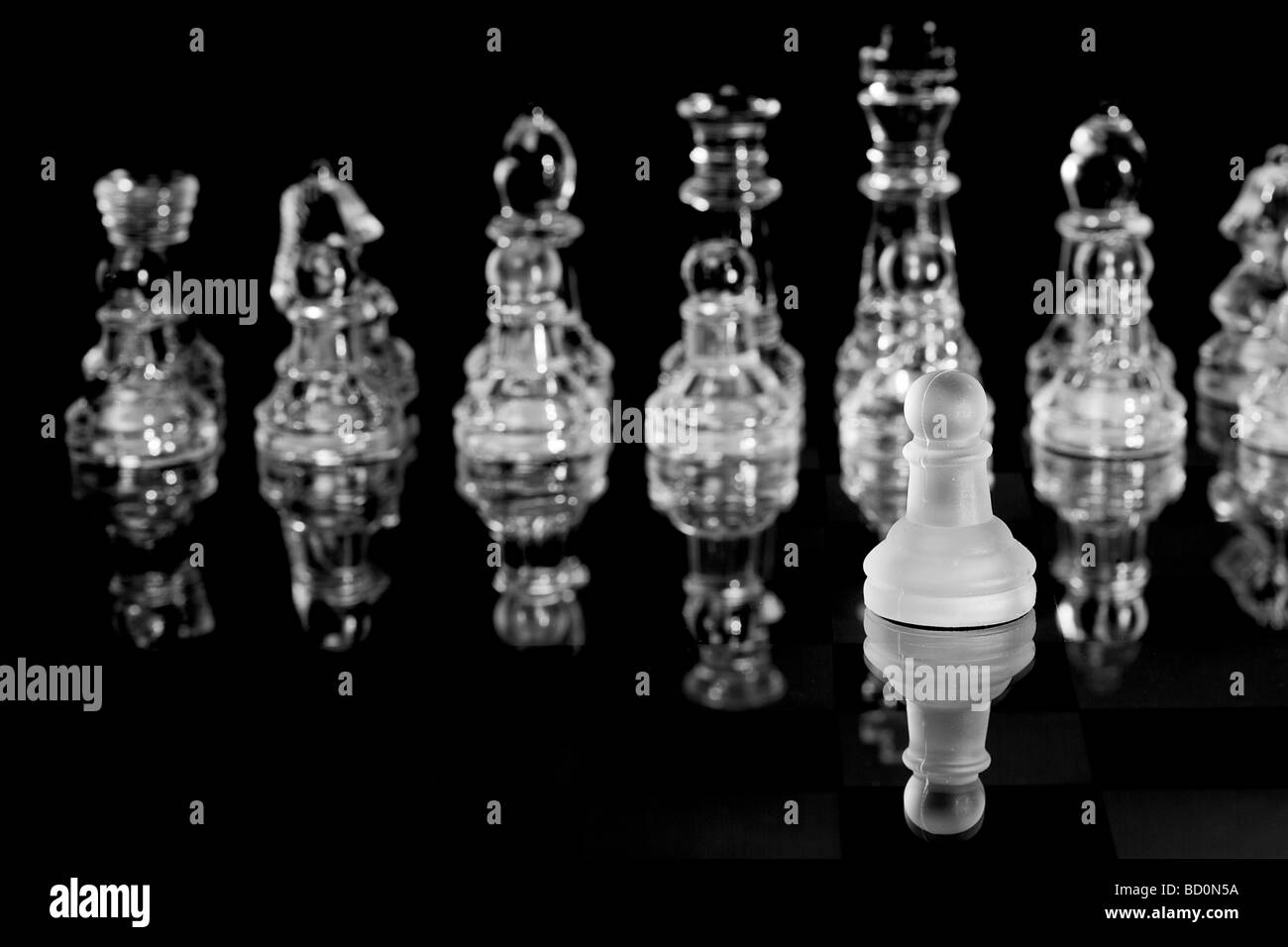Chess pieces horizontal Black and White Stock Photos & Images - Alamy