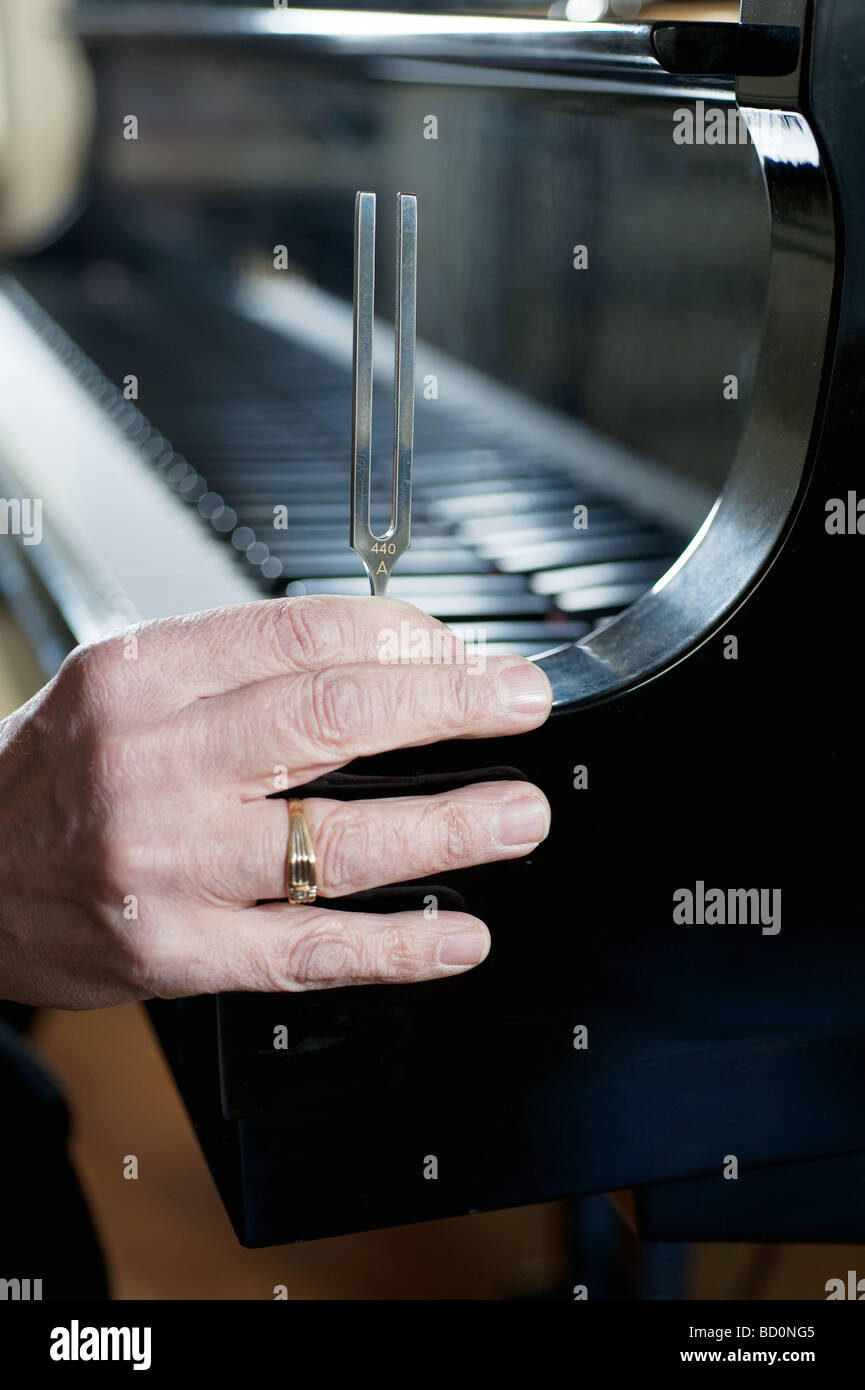 Piano tuning hi-res stock photography and images - Alamy