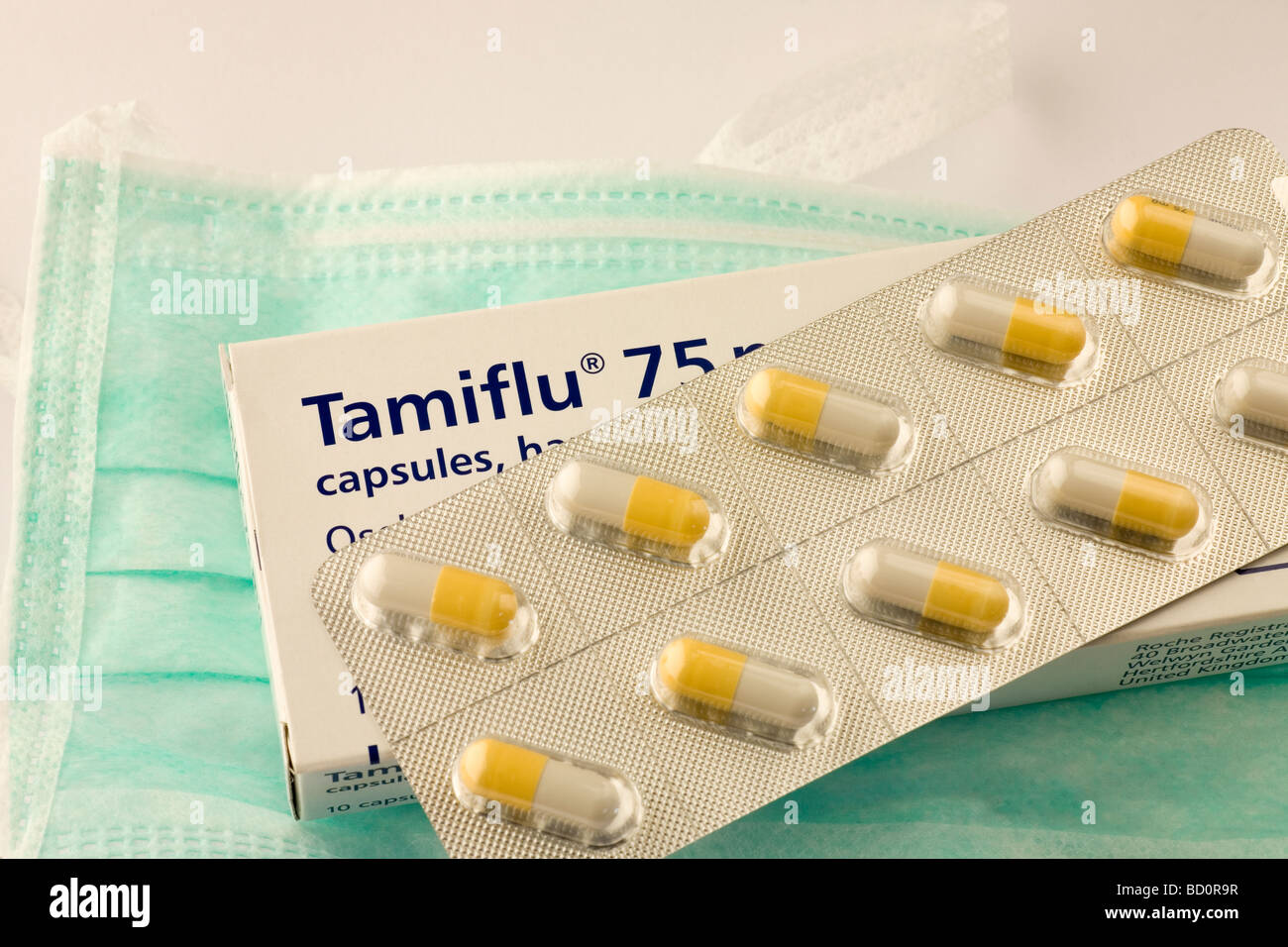 Oseltamivir Phosphate Stock Photos & Oseltamivir Phosphate Stock Images ...