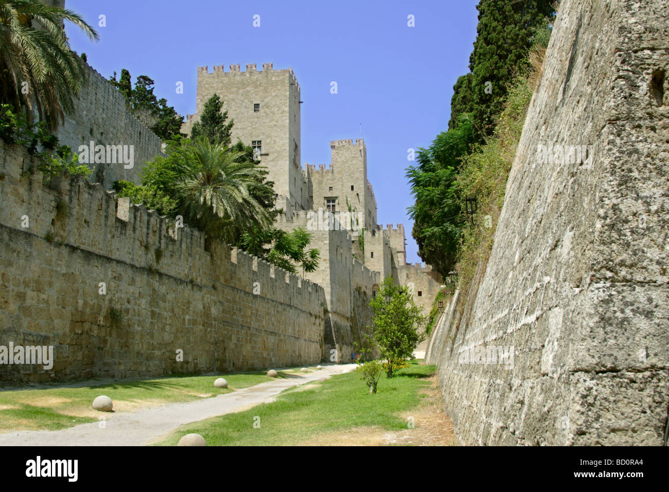Palace of the Grand Masters and dry moat in Rhodes Old Town Rhodes ...
