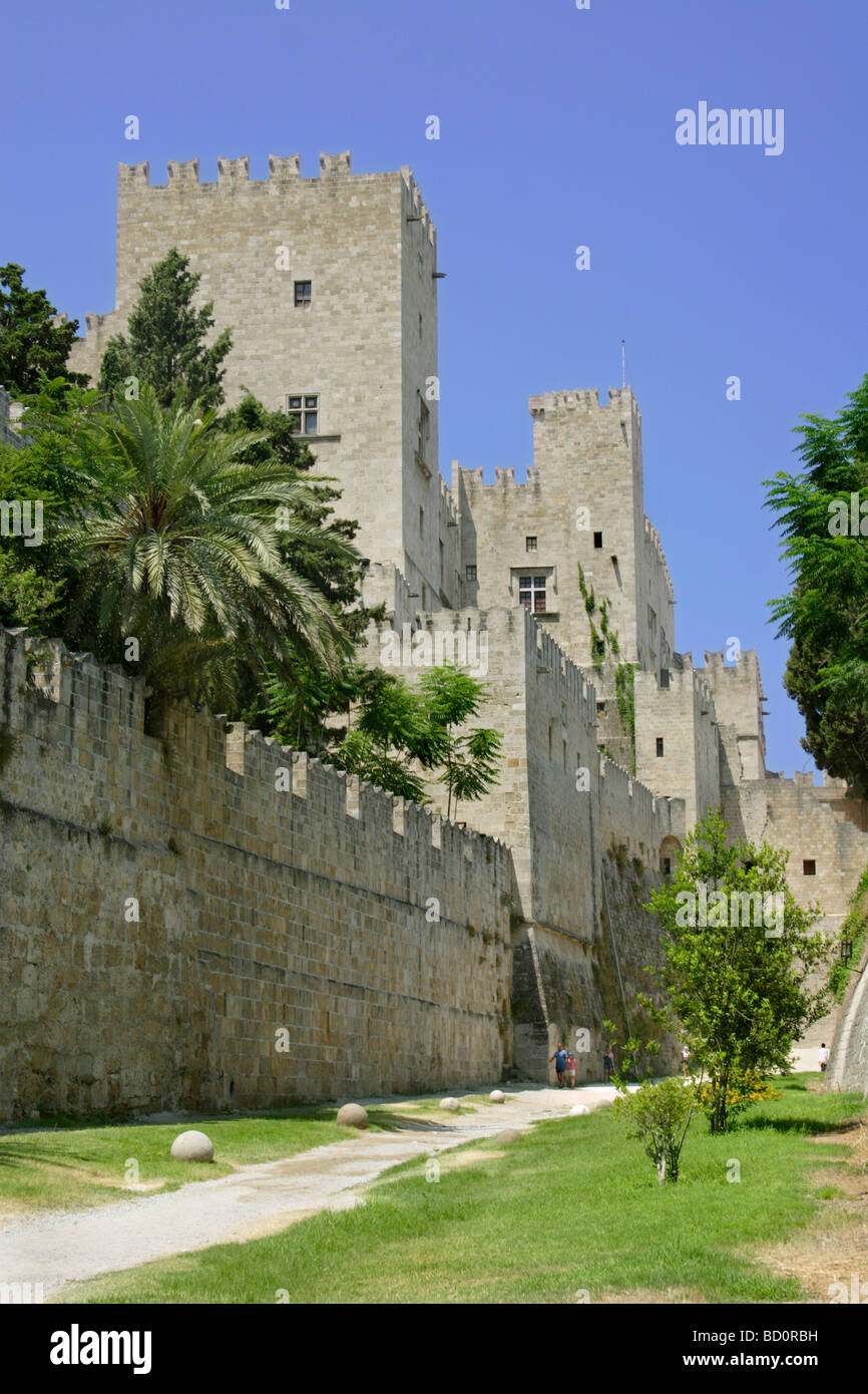 Palace of the Grand Masters and dry moat in Rhodes Old Town Rhodes ...