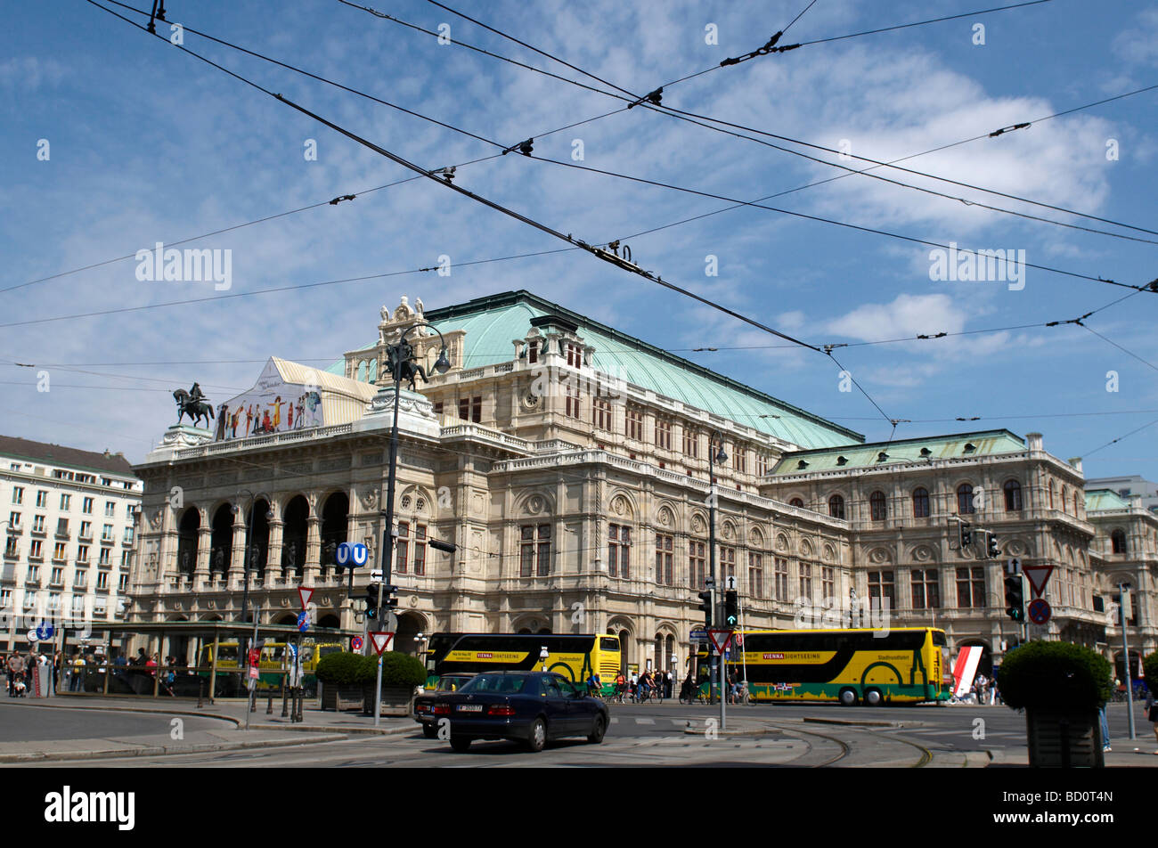 The Vienna State Opera Stock Photo - Alamy