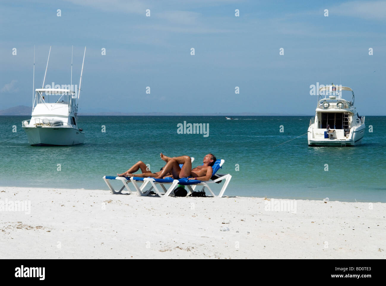 Coche playa hi-res stock photography and images - Alamy