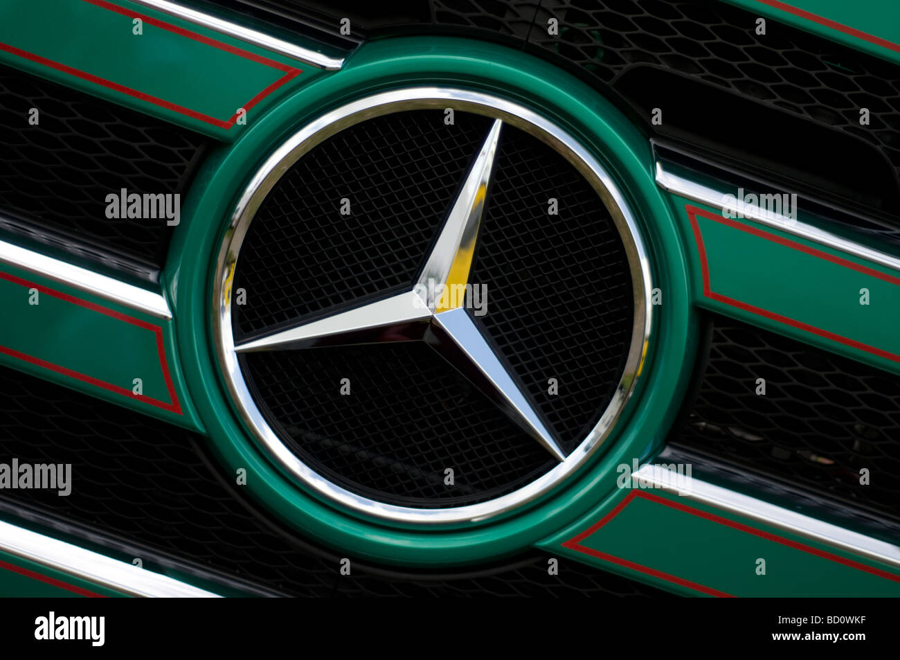 Mercedes truck hi-res stock photography and images - Alamy