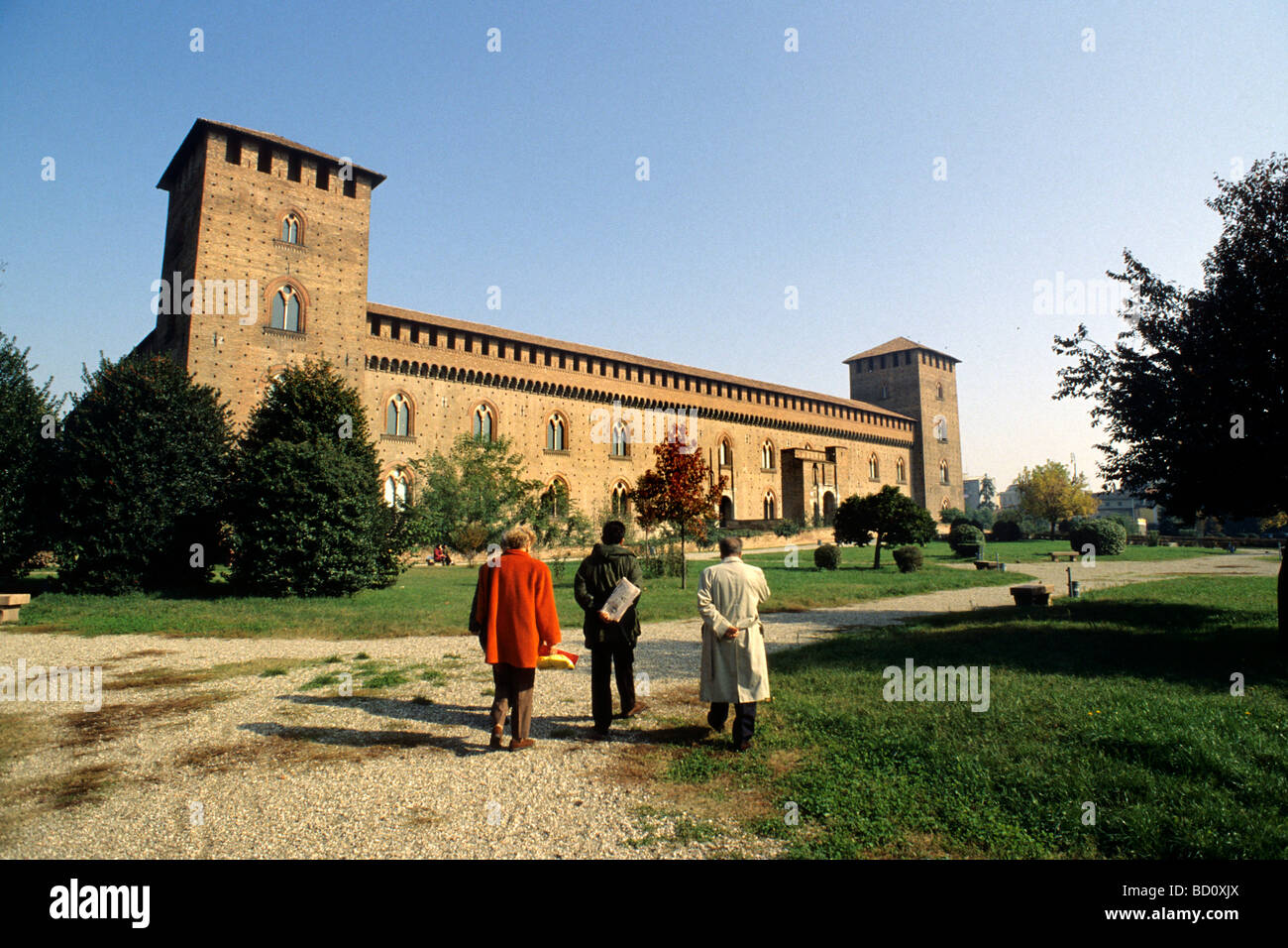 Fortress castle turret historic build hi-res stock photography and ...