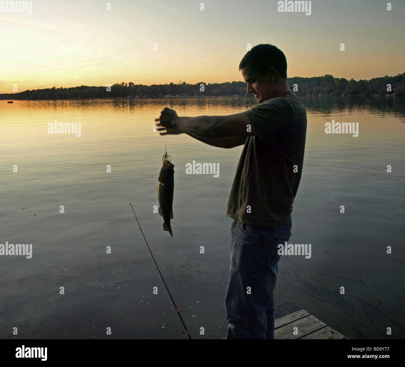 Fish on dock hi-res stock photography and images - Alamy