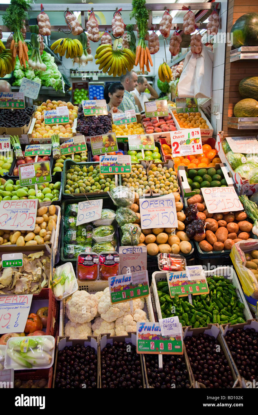 Mercado de triana hi-res stock photography and images - Alamy