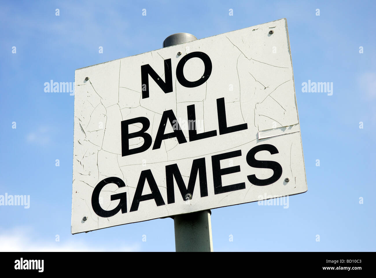 No Ball Games Sign Stock Photos & No Ball Games Sign Stock Images - Alamy