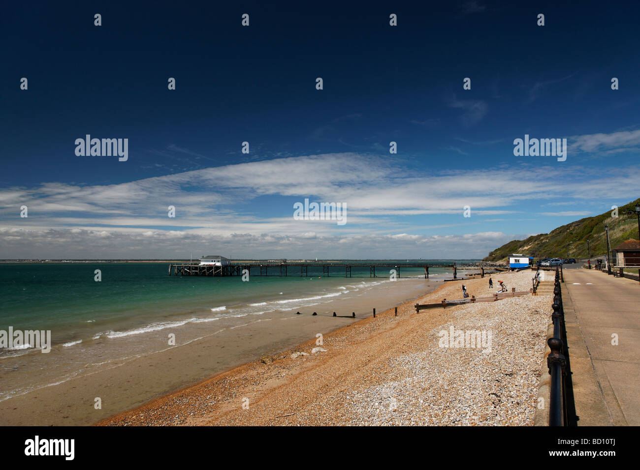 Totland bay pier hi-res stock photography and images - Alamy