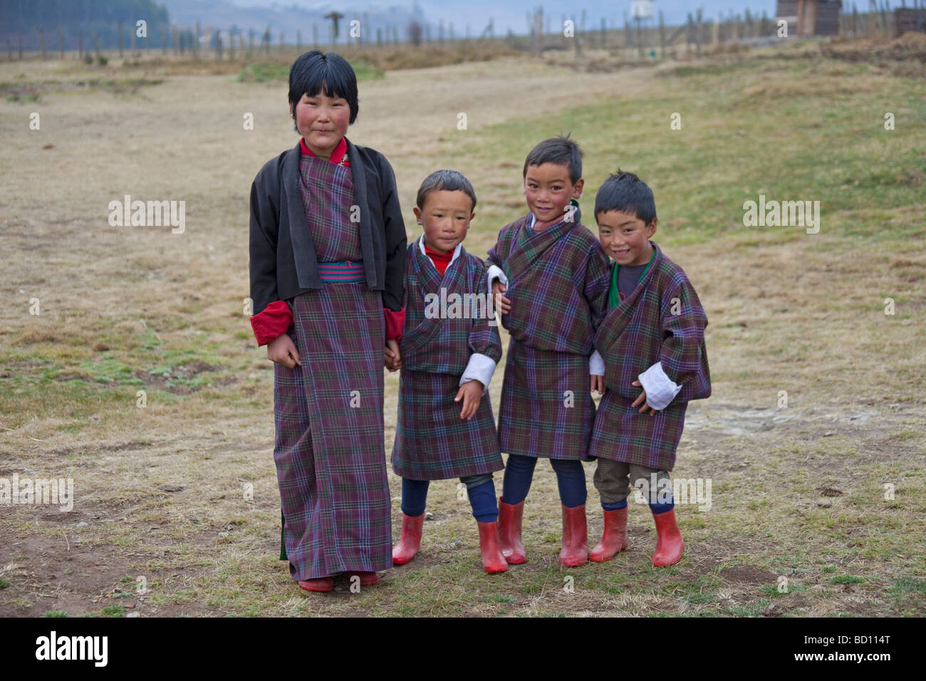 Bhutanese school uniform hi-res stock photography and images - Alamy
