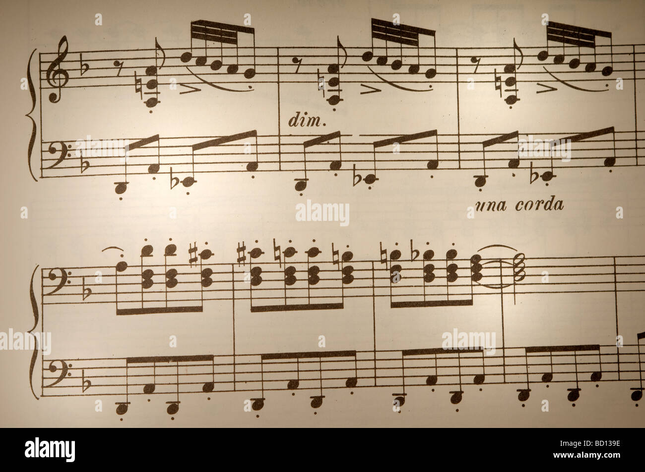 Sheet music hi-res stock photography and images - Alamy