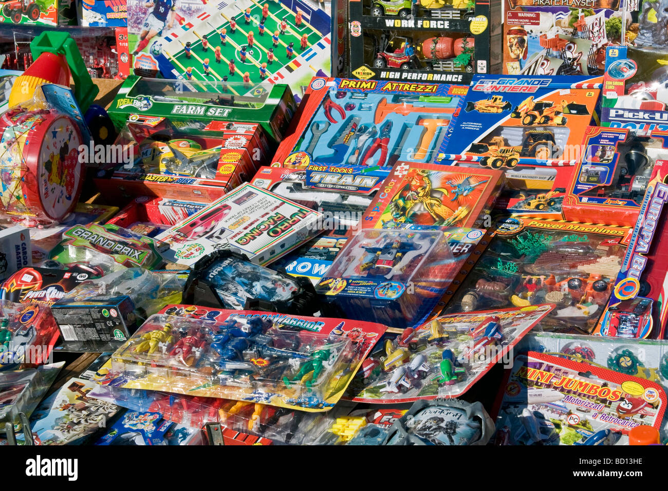 Products of pakistan hi-res stock photography and images - Alamy