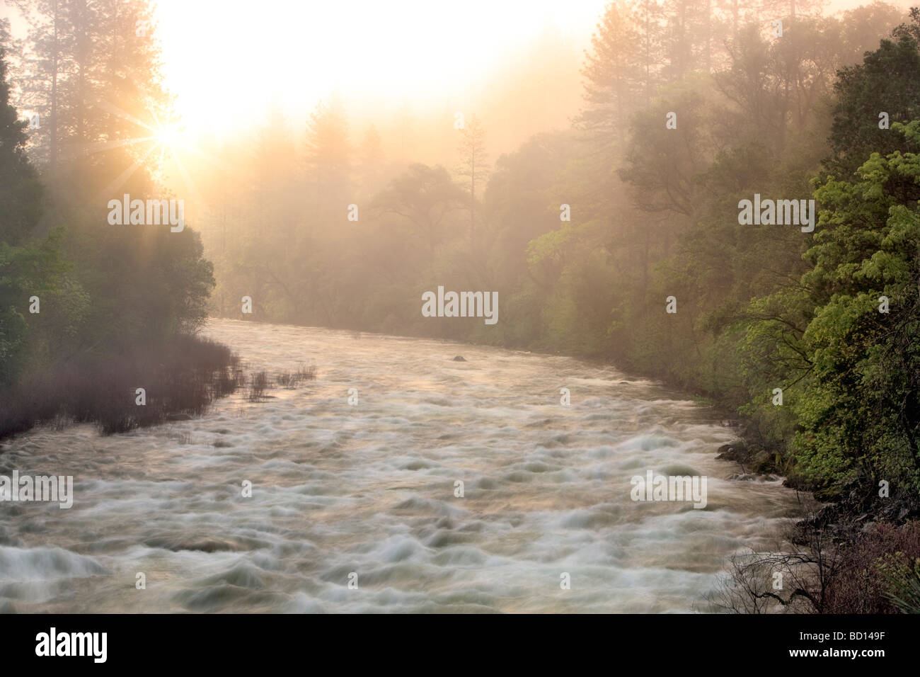 Merced river yosemite national park hi-res stock photography and images ...