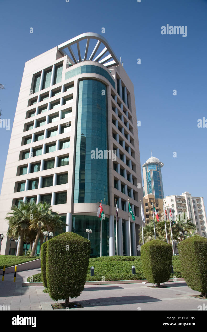 Modern new building construction kuwait city Stock Photo - Alamy