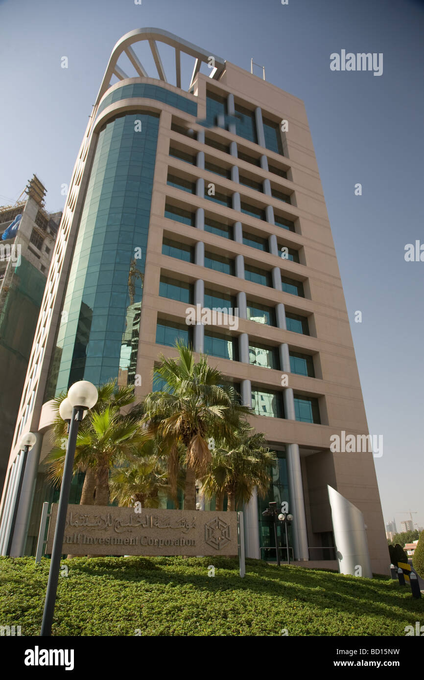 Modern new building construction kuwait city Stock Photo - Alamy