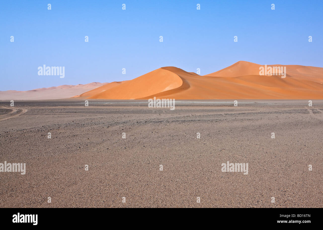 Libya Sahara desert the Ubari dunes area Stock Photo - Alamy