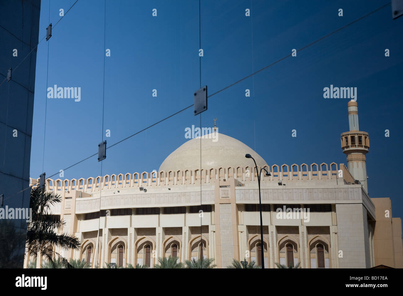 Stock exchange at kuwait city hi-res stock photography and images - Alamy