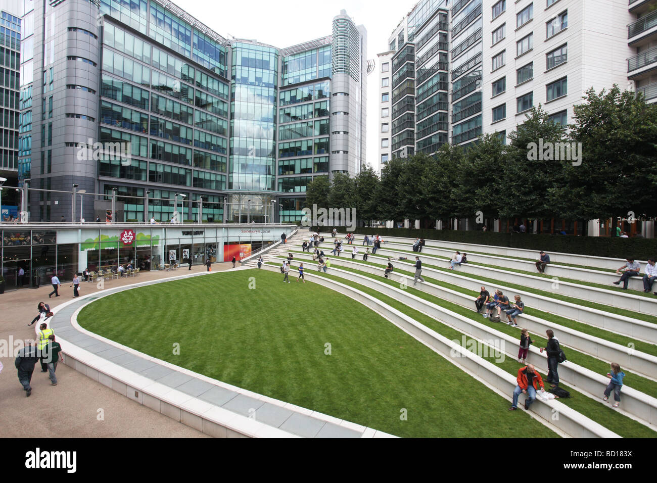 Paddington basin public space local hi-res stock photography and images ...