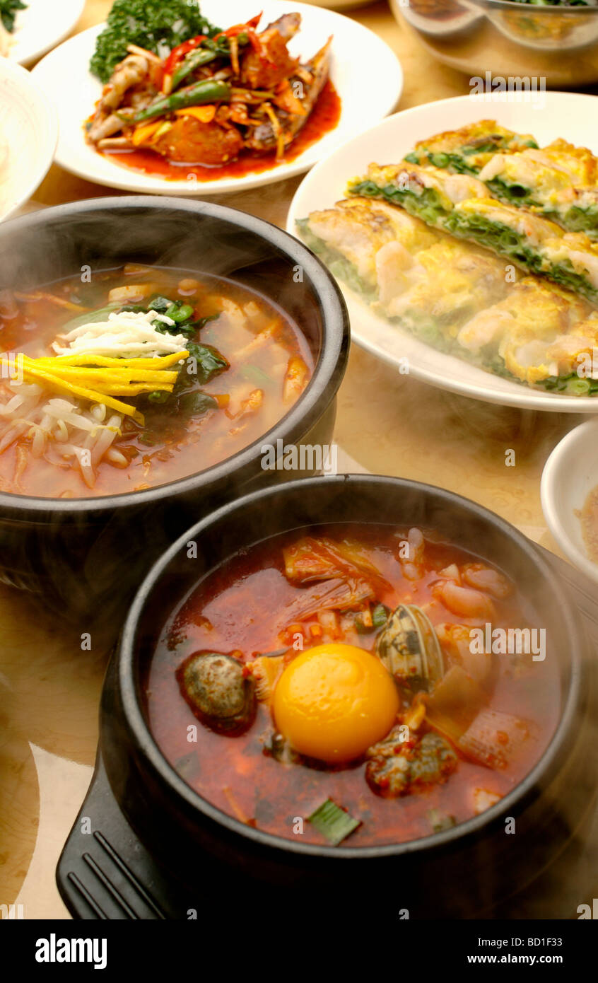 Korean food vertical hi-res stock photography and images - Alamy