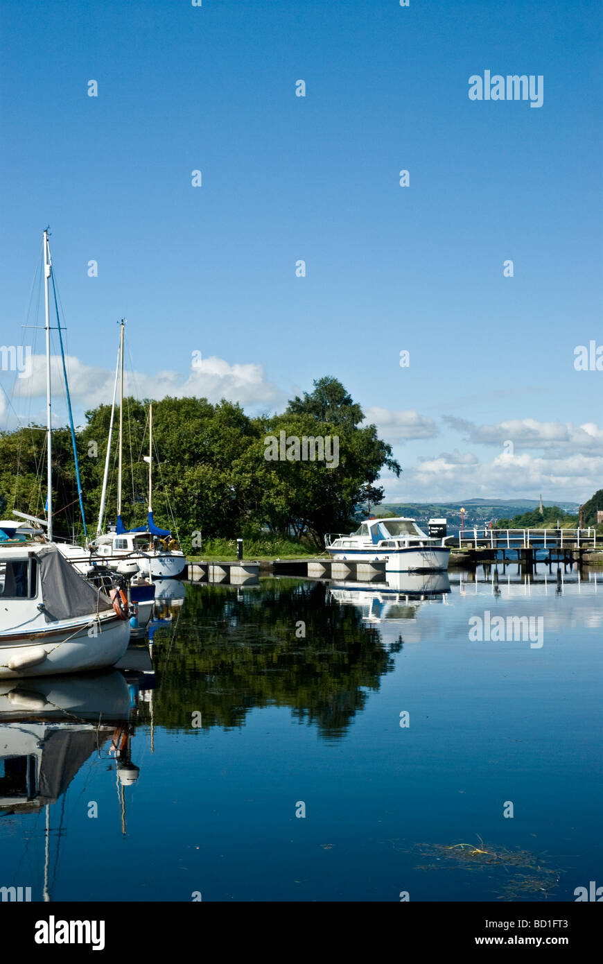 Bowling west dunbartonshire hi-res stock photography and images - Alamy