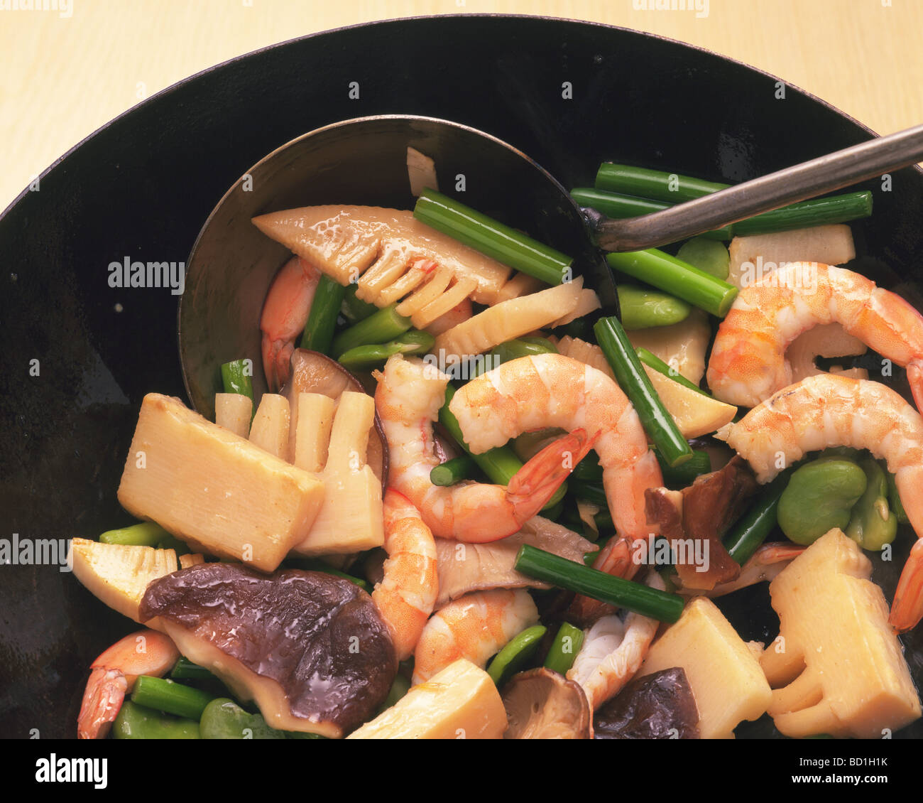 Fired shrimp hi-res stock photography and images - Alamy