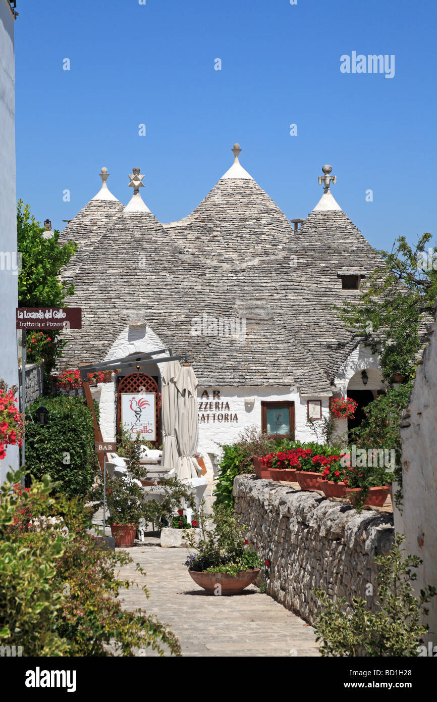 Trulli restaurant in Rione Monti, Alberobello, Trulli Village, Puglia ...
