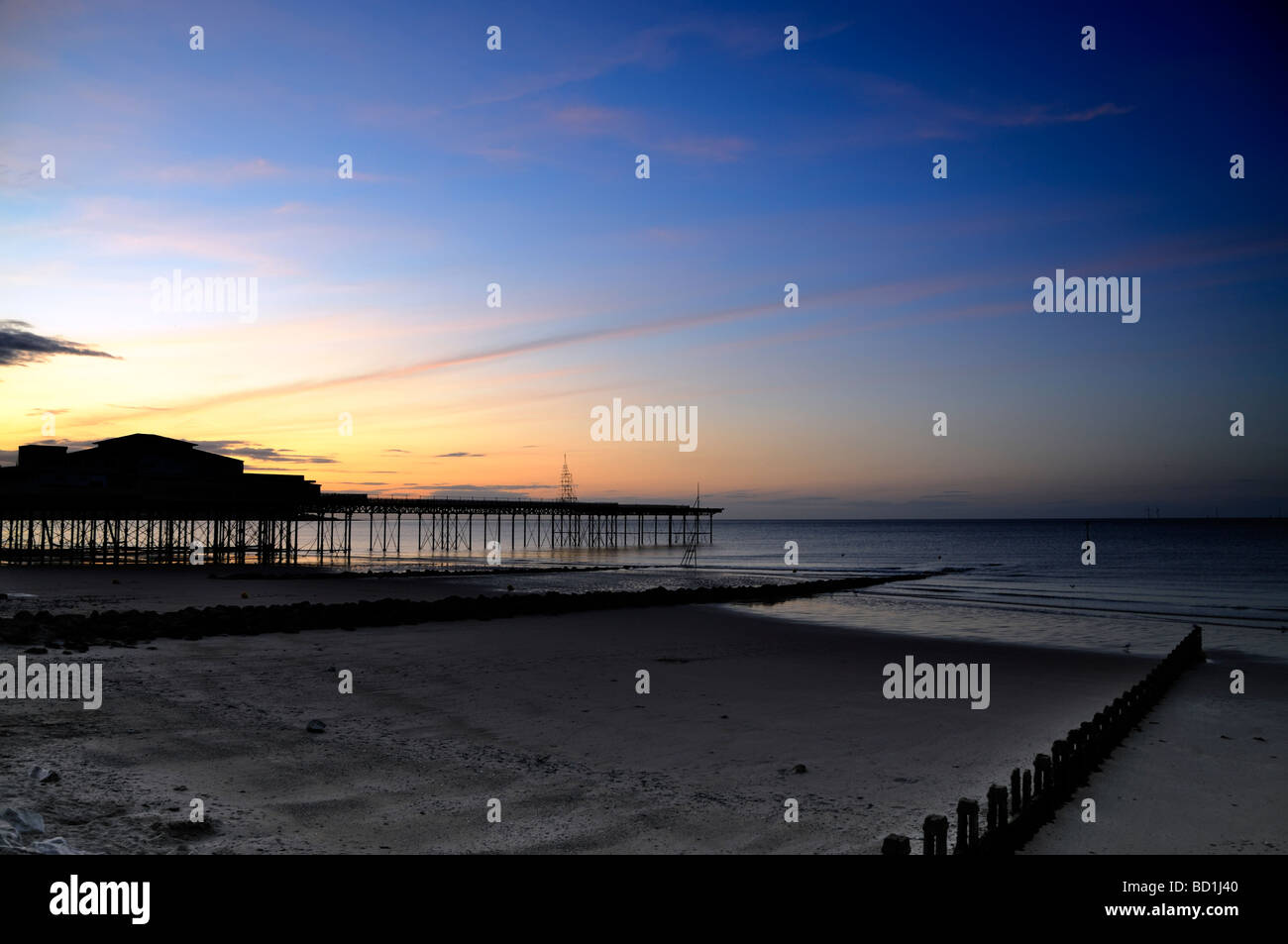 Colwyn Bay a view of Colwyn pier at sunset Stock Photo - Alamy