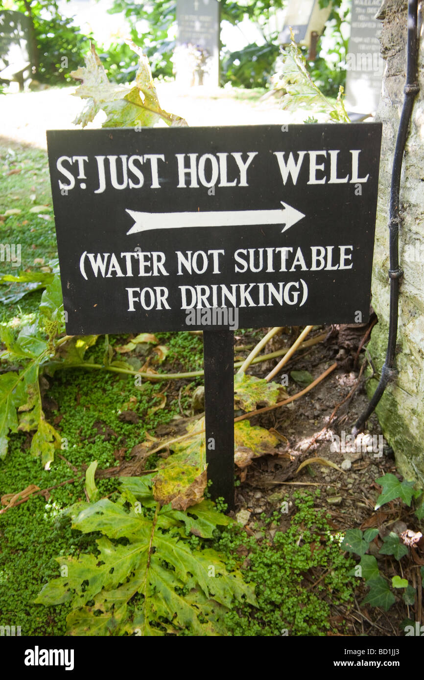 Holy well cornwall hi-res stock photography and images - Alamy