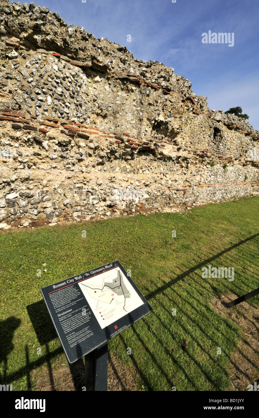 St Albans Roman Wall High Resolution Stock Photography and Images - Alamy
